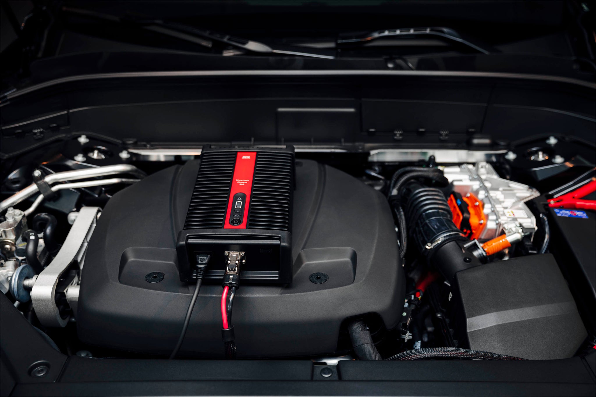 DEFA Professional Automotive Showroom Charger 40-50A | E.S.N Tools